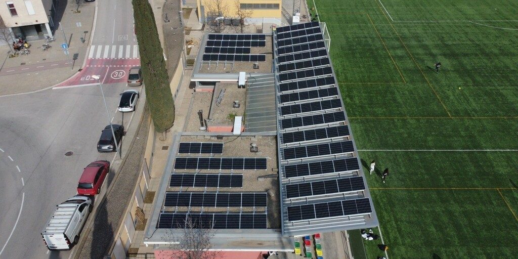 Coordinación obras paneles fotovoltaicos Campo Futbol Josep Seguer
